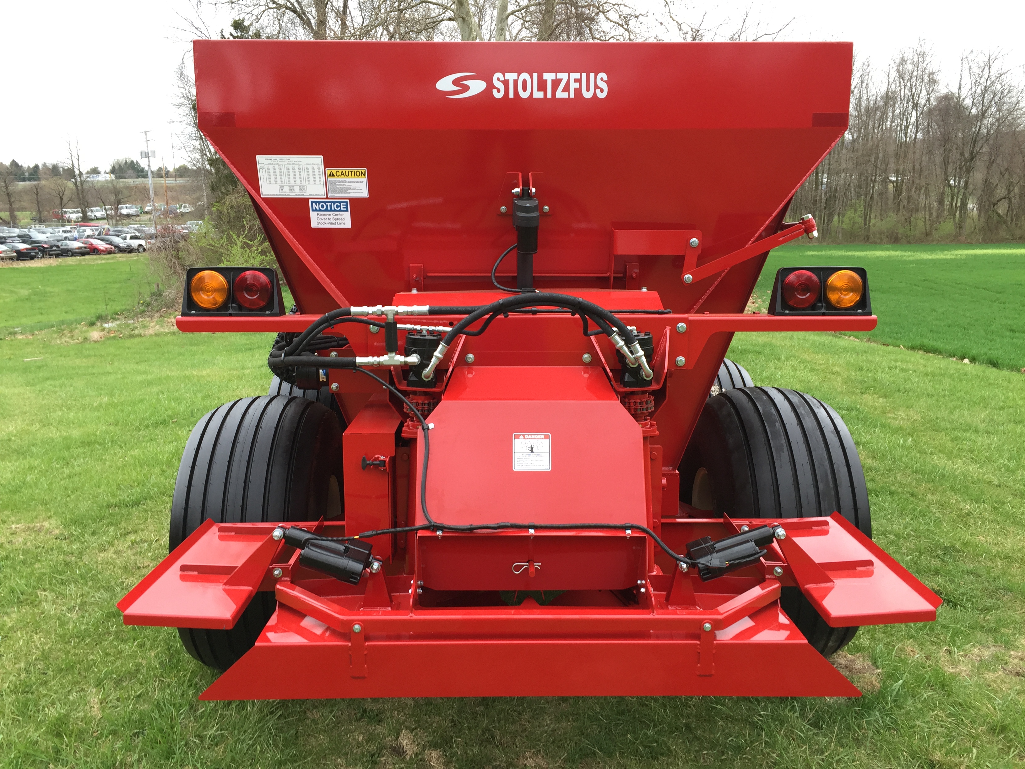 Stoltzfus Spreaders Signs Agreement with Japanese Distributor Agri Direct
